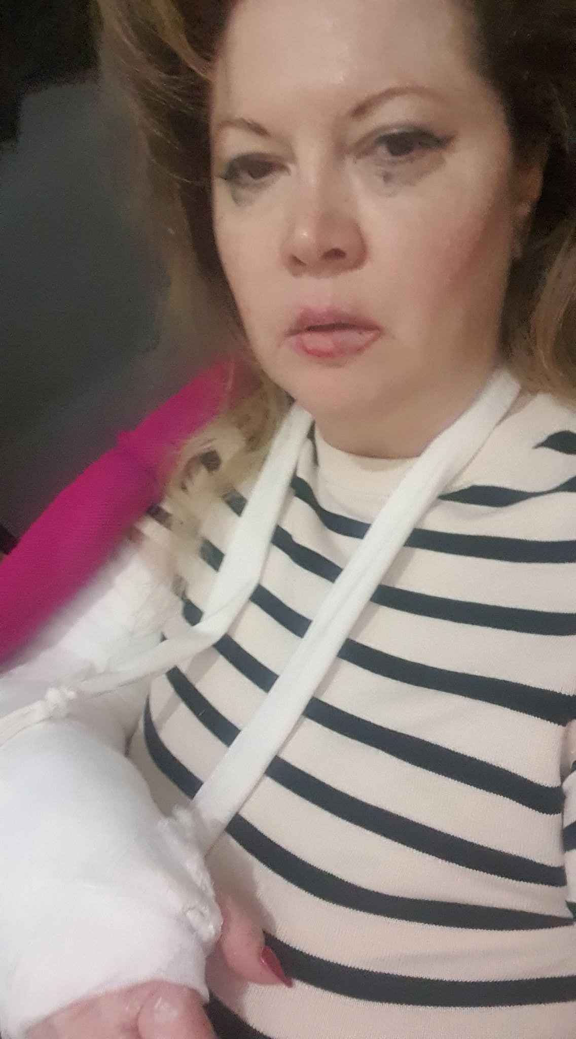Oana Lis doborâtă de probleme: „Viața m-a îngenuncheat încă o dată ...