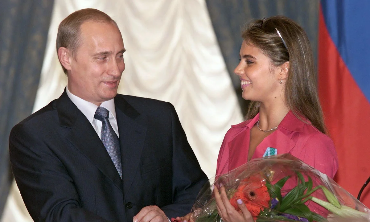 Fiii secreți ai lui Putin. Imagini rare dezvăluie viața lor ascunsă ...